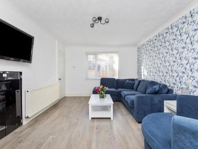 For Sale 3 Bedroom House Horsham West Sussex DLS100987803