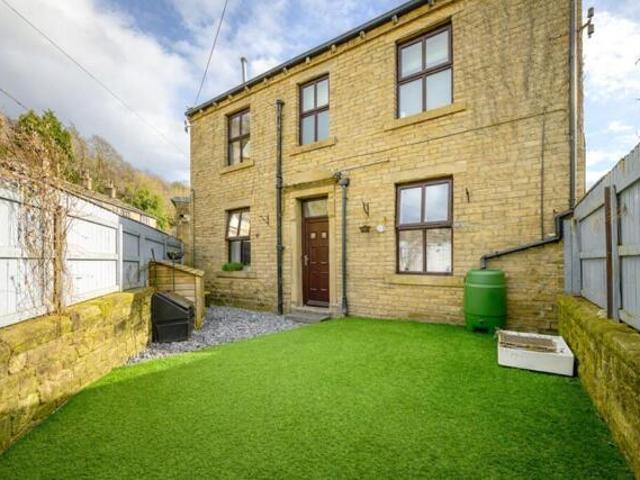 For Sale 3 Bedroom House Halifax Calderdale DS99895282