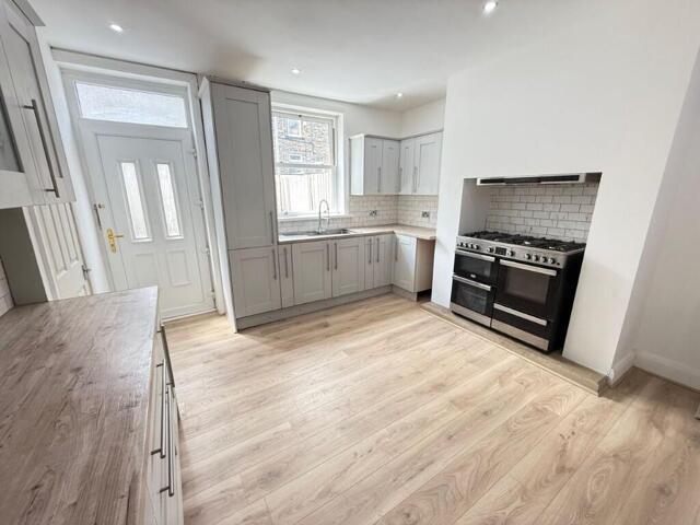 For Sale 3 Bedroom House Halifax Calderdale DS99237033