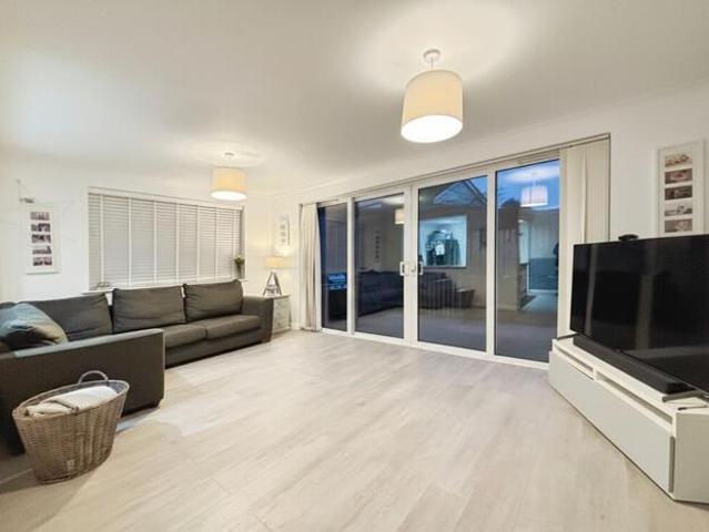 For Sale 3 Bedroom House Hampshire Hampshire DLS100503523