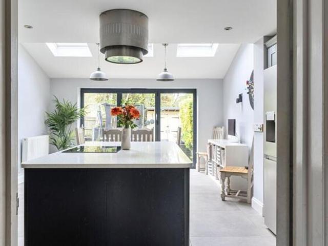 For Sale 3 Bedroom House Hampshire Hampshire DLS101675906