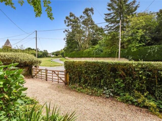 For Sale 3 Bedroom House Hampshire Hampshire DLS101100110