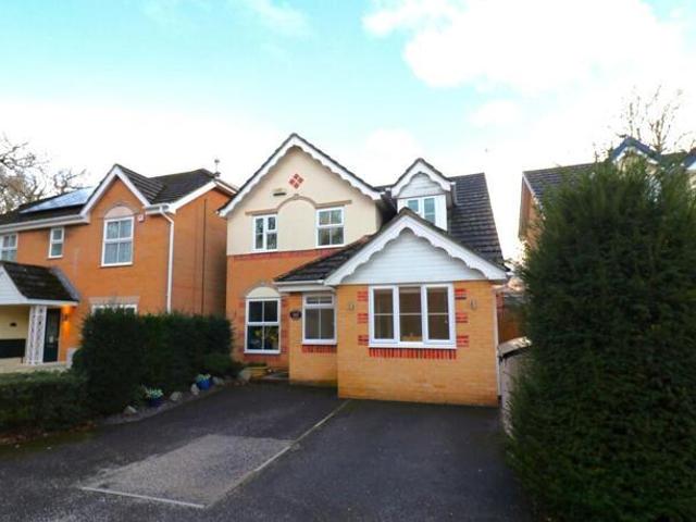 For Sale 3 Bedroom House Hampshire Hampshire DS100132239