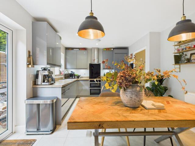 For Sale 3 Bedroom House Hampshire Hampshire DS101316341