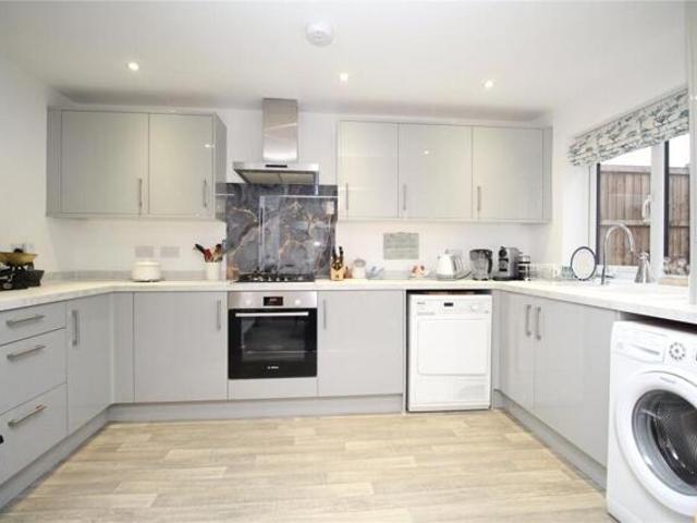 For Sale 3 Bedroom House Hampshire Hampshire DS99344752