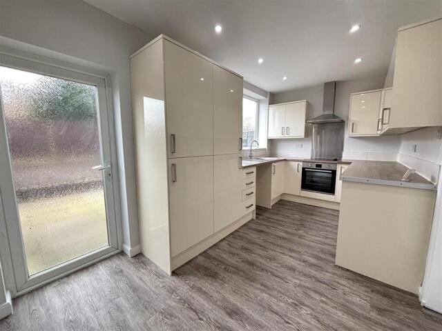 For Sale 3 Bedroom House Handforth Greater Manchester DLS100685299