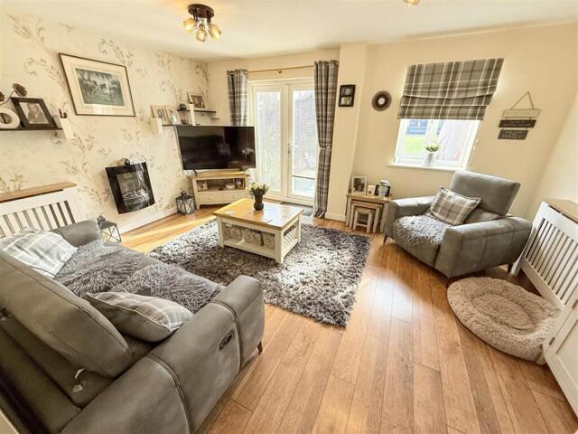 For Sale 3 Bedroom House Harworth Harworth DS101379099