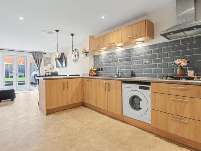 For Sale 3 Bedroom House Hedge End Hampshire DLS98864459
