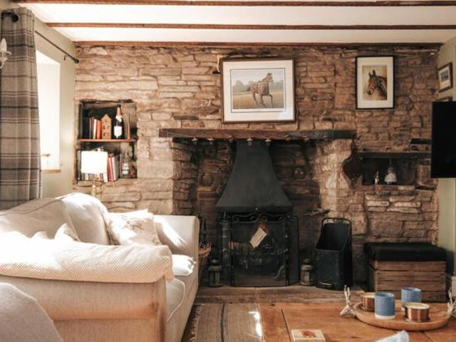 For Sale 3 Bedroom House Hereford Herefordshire DLS101777733