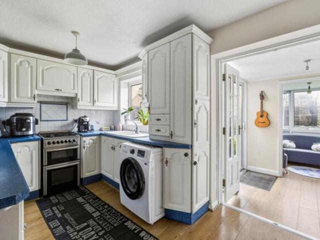 For Sale 3 Bedroom House Hertfordshire Hertfordshire DS100096677