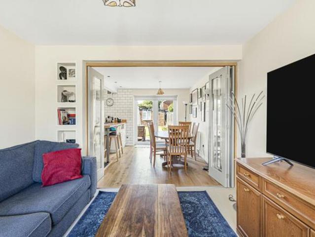 For Sale 3 Bedroom House Hertfordshire Hertfordshire DS100096976