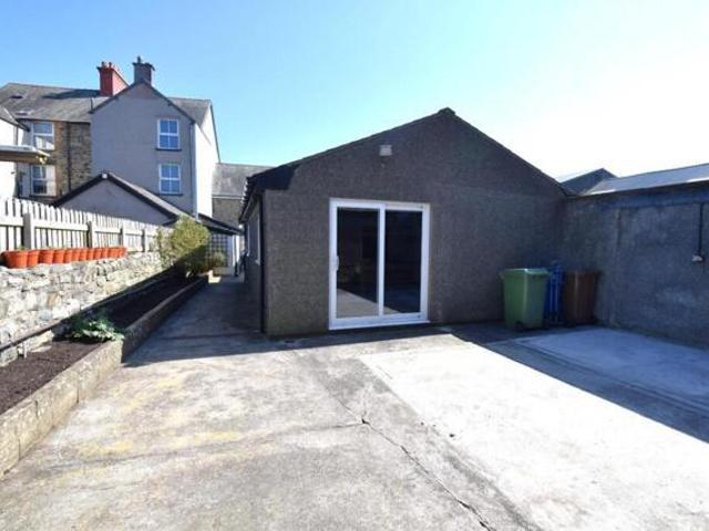 For Sale 3 Bedroom House High Street High Street DS99054806