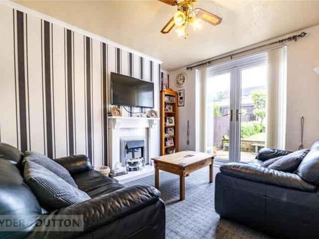 For Sale 3 Bedroom House Huddersfield Kirklees DS94132445