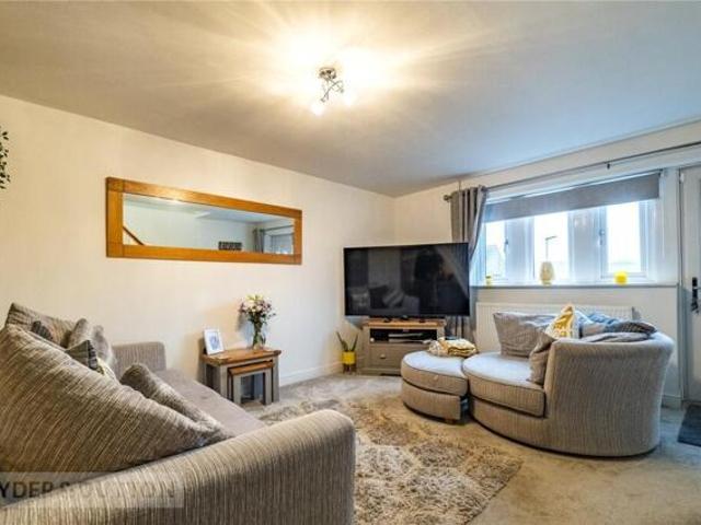 For Sale 3 Bedroom House Huddersfield Kirklees DS99277888
