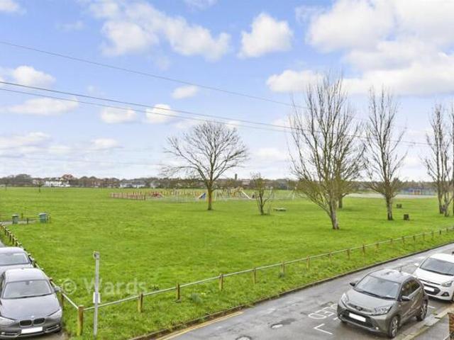 For Sale 3 Bedroom House Hythe Hampshire DS99571932