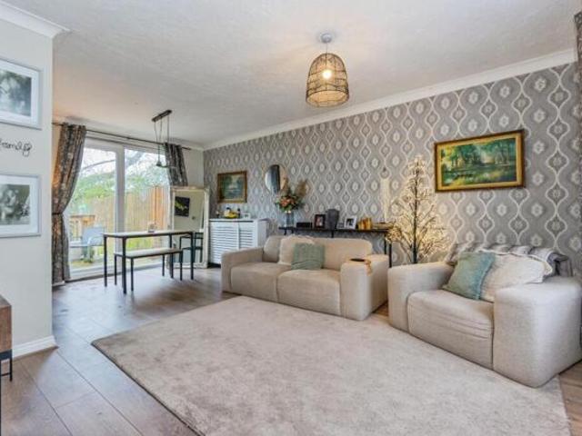 For Sale 3 Bedroom House Hyde Tameside DLS101059787