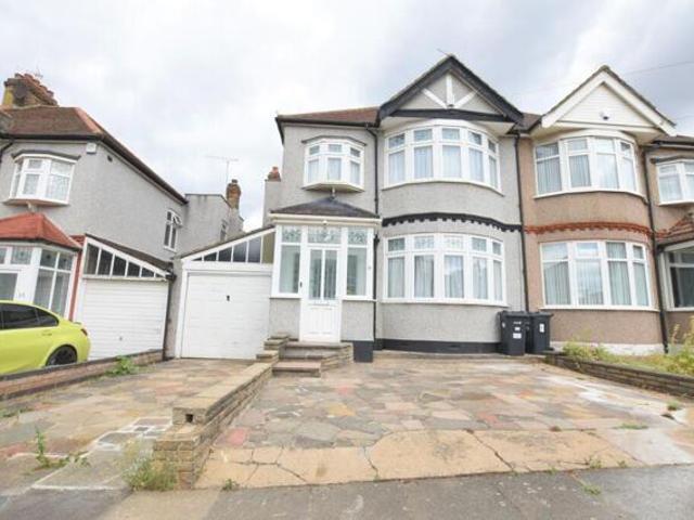 For Sale 3 Bedroom House Ilford Greater London DS100426689