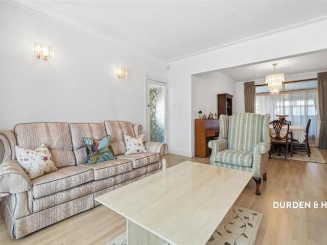 For Sale 3 Bedroom House Ilford Greater London DS100917584