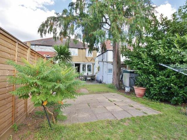 For Sale 3 Bedroom House Isleworth Greater London DLS101060024