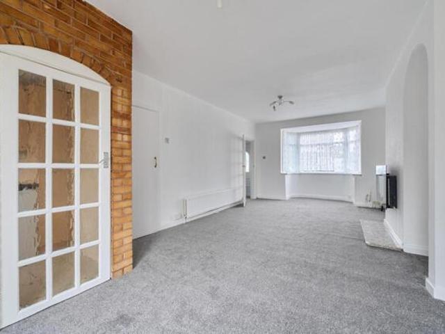 For Sale 3 Bedroom House Oldbury Sandwell DLS101931853