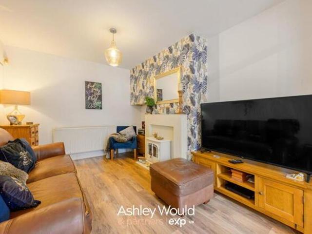 For Sale 3 Bedroom House Oldbury Sandwell DLS101996148