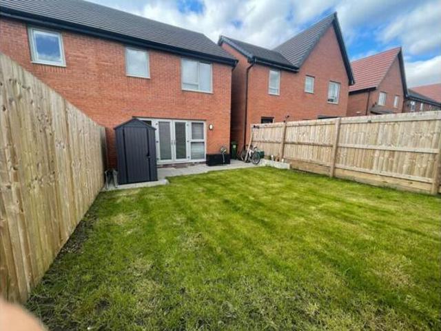 For Sale 3 Bedroom House Oldham Oldham DLS100649309