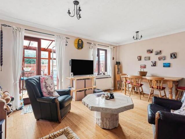 For Sale 3 Bedroom House Oxfordshire Oxfordshire DS101025631