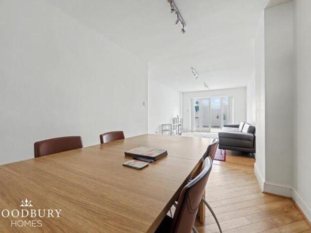 For Sale 3 Bedroom House Loughton Essex DLS100263140