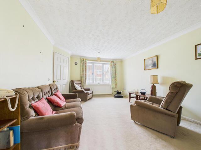 For Sale 3 Bedroom House Locks Heath Hampshire DLS99475719
