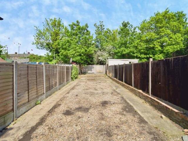 For Sale 3 Bedroom House London Greater London DLS101955424