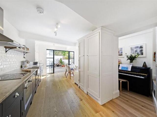 For Sale 3 Bedroom House London Greater London DLS98503570