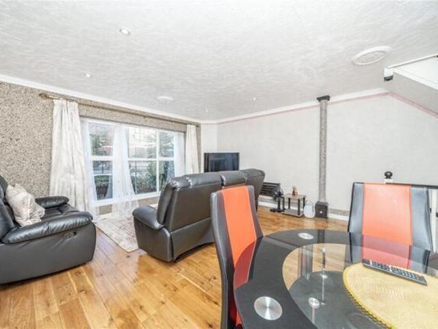 For Sale 3 Bedroom House London Greater London DLS99436806