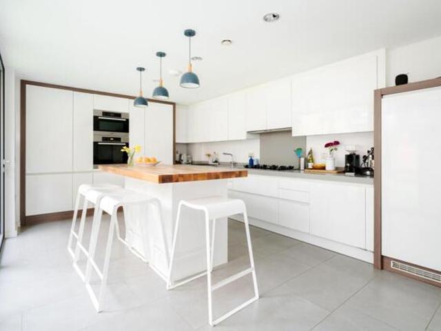 For Sale 3 Bedroom House London Greater London DS100398601