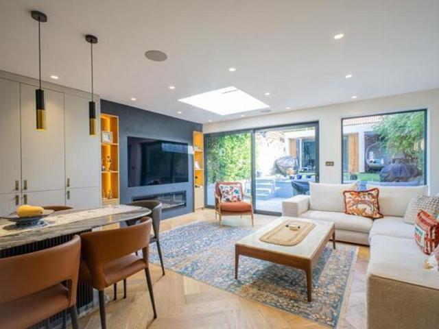 For Sale 3 Bedroom House London Greater London DS100786711