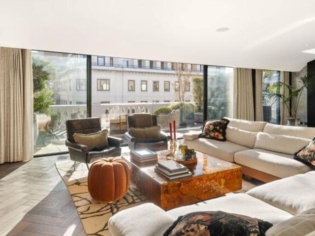 For Sale 3 Bedroom House Londres Great London DS99054976