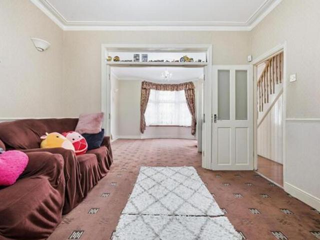 For Sale 3 Bedroom House Londres Greater London DLS99608552