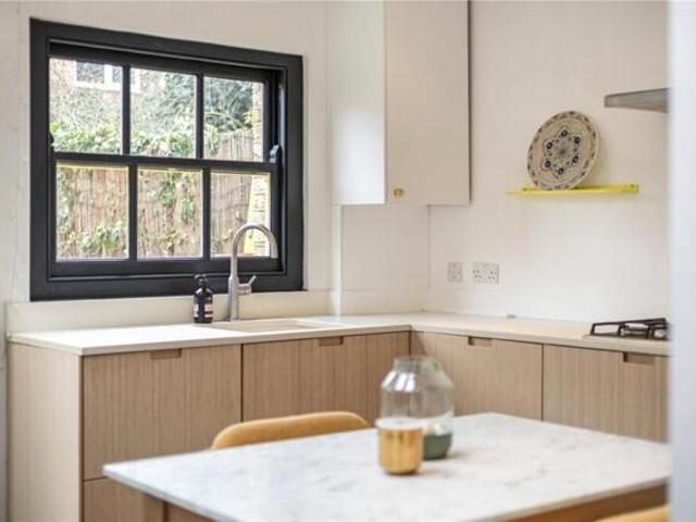 For Sale 3 Bedroom House Londres Greater London DLS100953748