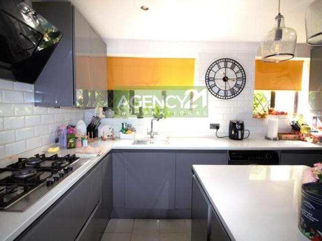 For Sale 3 Bedroom House Londres Greater London DLS101025515