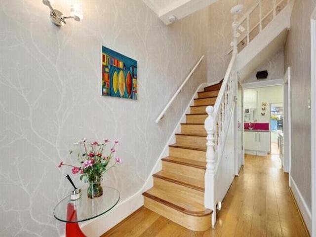 For Sale 3 Bedroom House Londres Greater London DS100132428