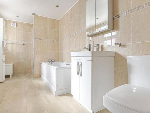 For Sale 3 Bedroom House Londres Greater London DS100263252