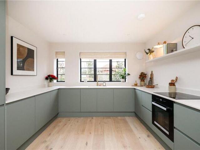 For Sale 3 Bedroom House Londres Greater London DS99029311
