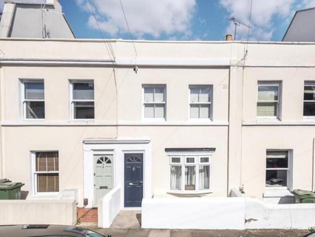 For Sale 3 Bedroom House Londres Greater London DS99204035