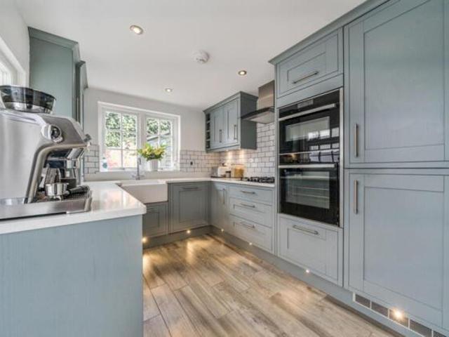 For Sale 3 Bedroom House Londres Greater London DS99290283
