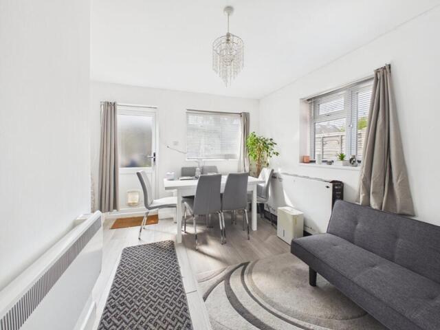 For Sale 3 Bedroom House Langley Slough DLS100648760