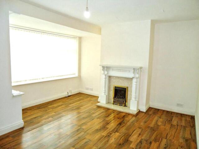 For Sale 3 Bedroom House Leeds Leeds DLS101351752