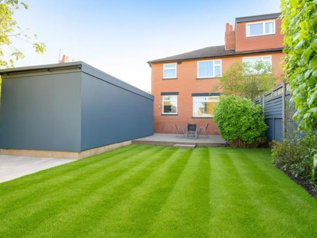 For Sale 3 Bedroom House Leeds Leeds DLS98864438