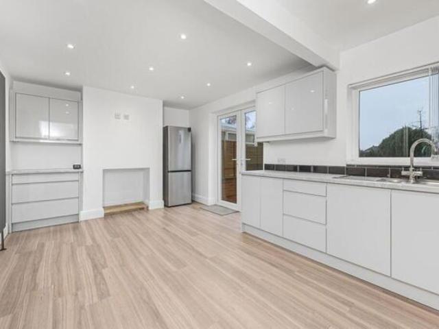 For Sale 3 Bedroom House Leeds Leeds DLS99952190