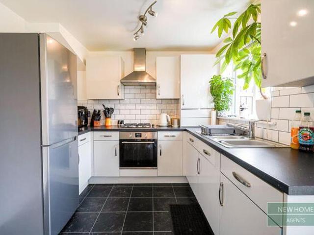 For Sale 3 Bedroom House Leeds Leeds DS101168293