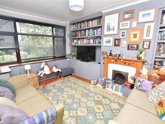 For Sale 3 Bedroom House Leeds West Yorkshire DS100132208