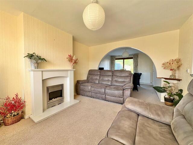 For Sale 3 Bedroom House Little Neston Cheshire West And Chester DS100456798